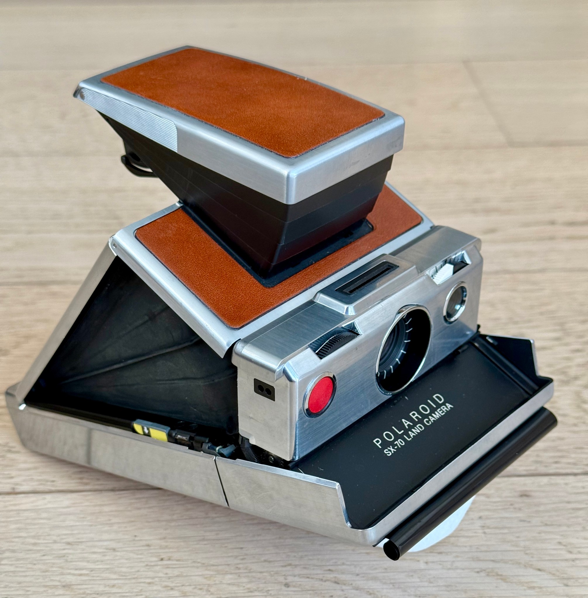 The Polaroid SX70 – and a little bit about the history of Instant ...
